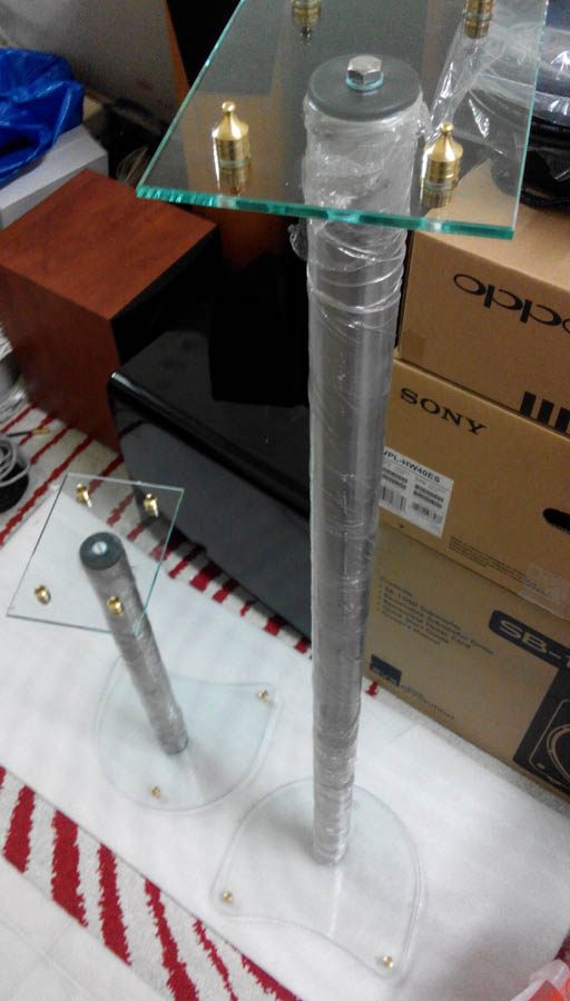 Lifestyle Custom Design Glass speaker stands, curved base | Actsessory ...